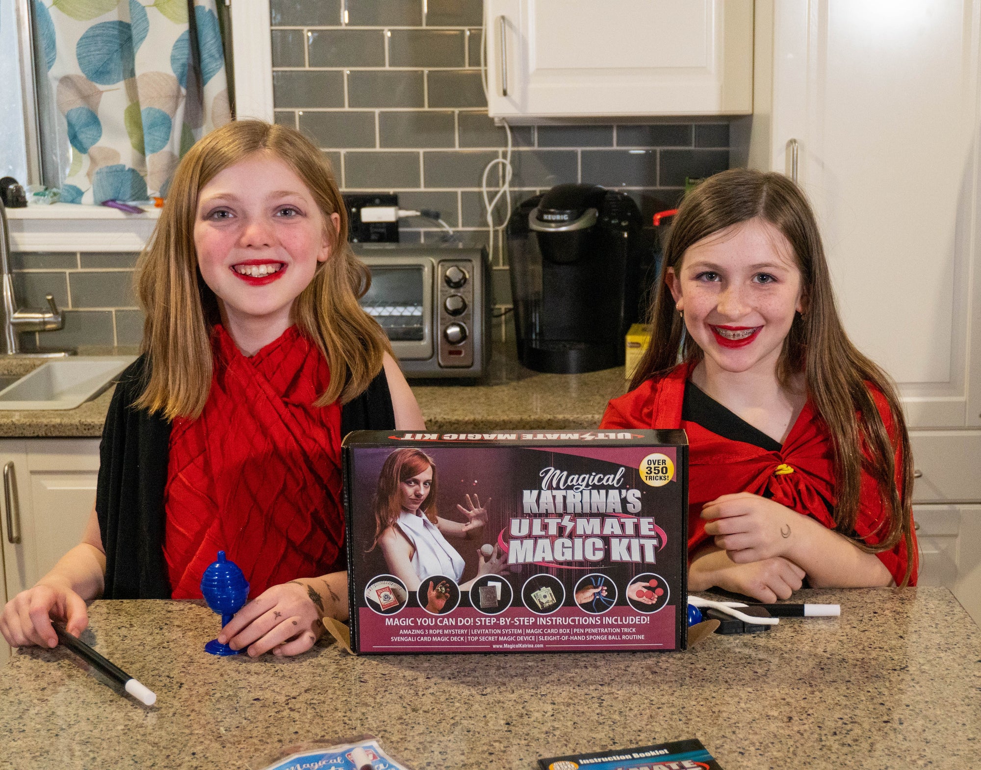 Advanced Magic Kit for Girls and Boys Female Magician Magic Kit ...